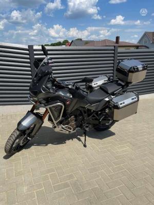 Grey Honda CRF 2023 in Vilnius, with an engine capacity of 0.00 L and mileage of 13 thousand km for 16990 €, photo 5 on AUTOMOTO.COM.LV