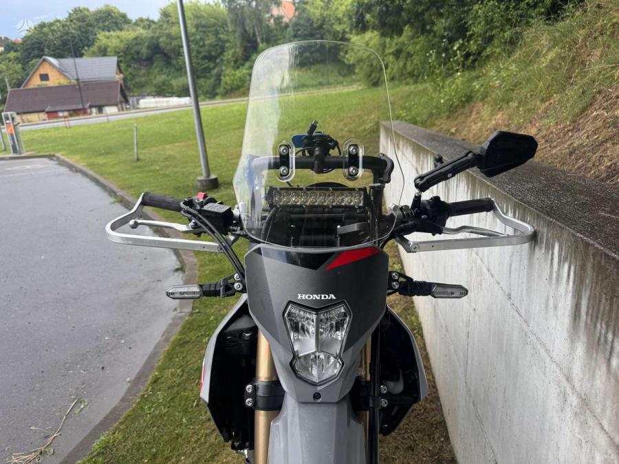 Серый Хонда CRF 2025 в Вильнюс, объемом двигателя 0.30 л и пробегом 3 тыс. км за 5000 €, фото 4 на AUTOMOTO.COM.LV