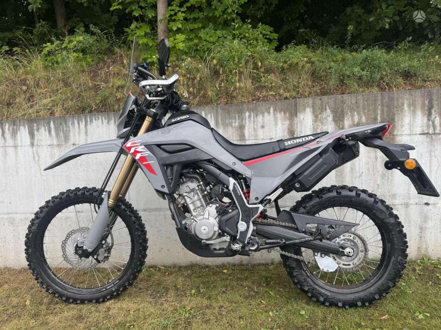 Серый Хонда CRF 2025 в Вильнюс, объемом двигателя 0.30 л и пробегом 3 тыс. км за 5000 €, фото 8 на AUTOMOTO.COM.LV