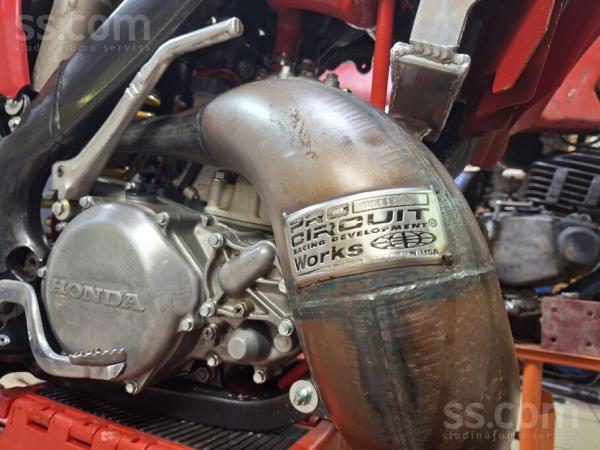 Хонда CRF 2001 в Салдус, объемом двигателя 0.25 л и пробегом 0 тыс. км за 3500 €, фото 7 на AUTOMOTO.COM.LV