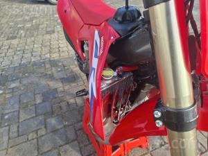 Хонда CRF 2001 в Салдус, объемом двигателя 0.25 л и пробегом 0 тыс. км за 3500 €, фото 11 на AUTOMOTO.COM.LV