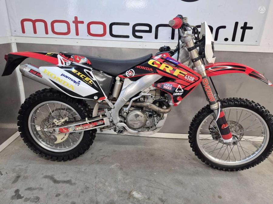 Honda CRF 2002 Kauņa, ar dzinēja tilpumu 0.45 L un nobraukumu 10000 tūkst. km par 2400 €, foto 3 vietnē AUTOMOTO.COM.LV