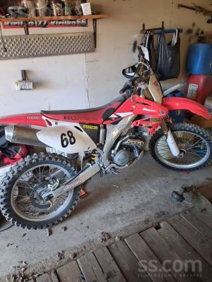 Хонда CRF 2005 в Рига, объемом двигателя 0.45 л и пробегом 0 тыс. км за 1600 €, фото  на AUTOMOTO.COM.LV