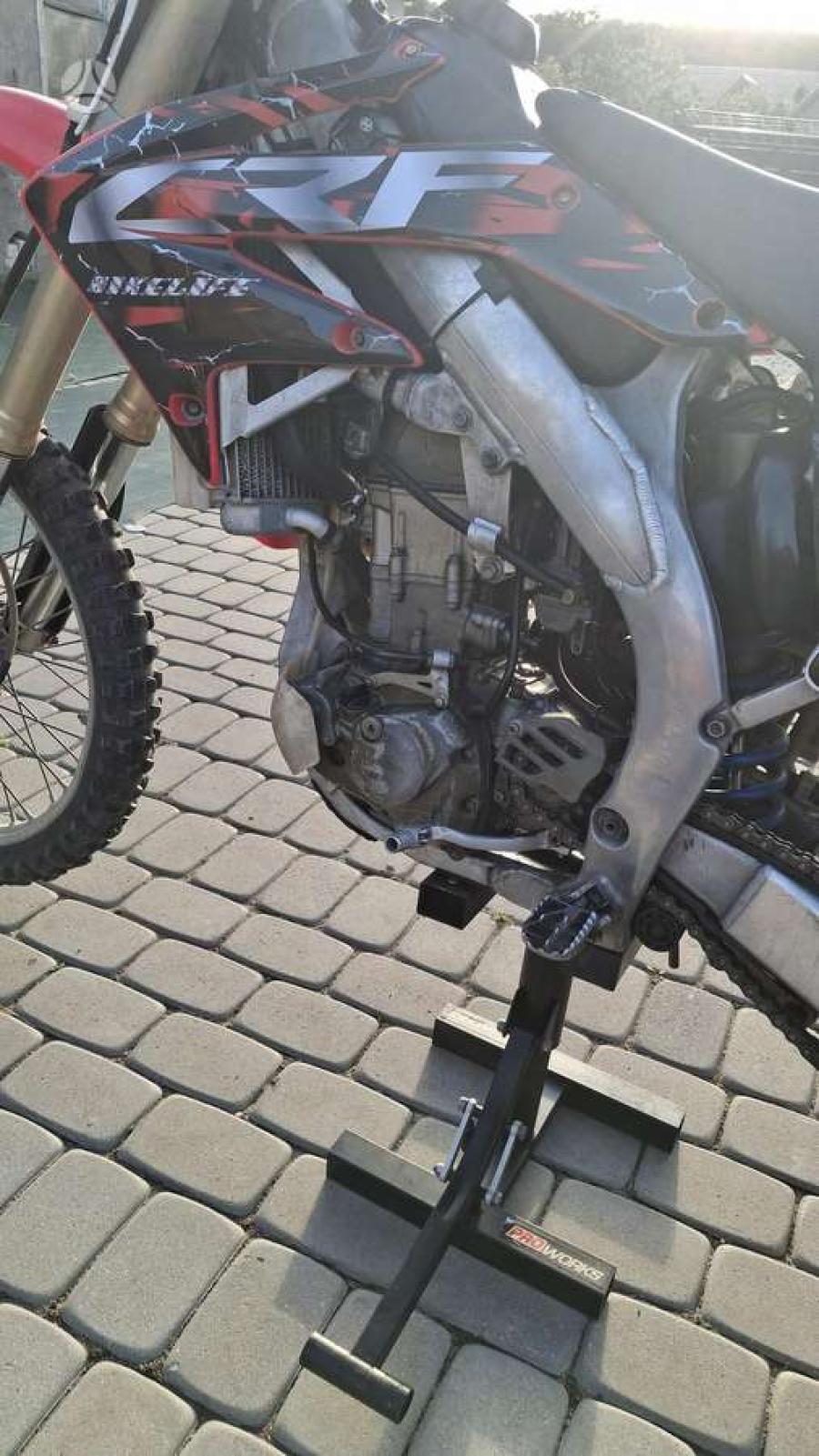 Honda CRF 2006 in Klaipeda, with an engine capacity of 0.45 L and mileage of 0 thousand km for 1200 €, photo 4 on AUTOMOTO.COM.LV
