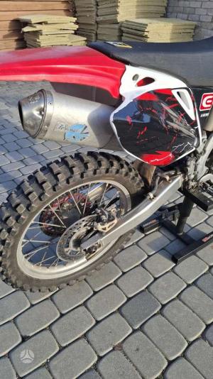 Honda CRF 2006 in Klaipeda, with an engine capacity of 0.45 L and mileage of 0 thousand km for 1200 €, photo 5 on AUTOMOTO.COM.LV
