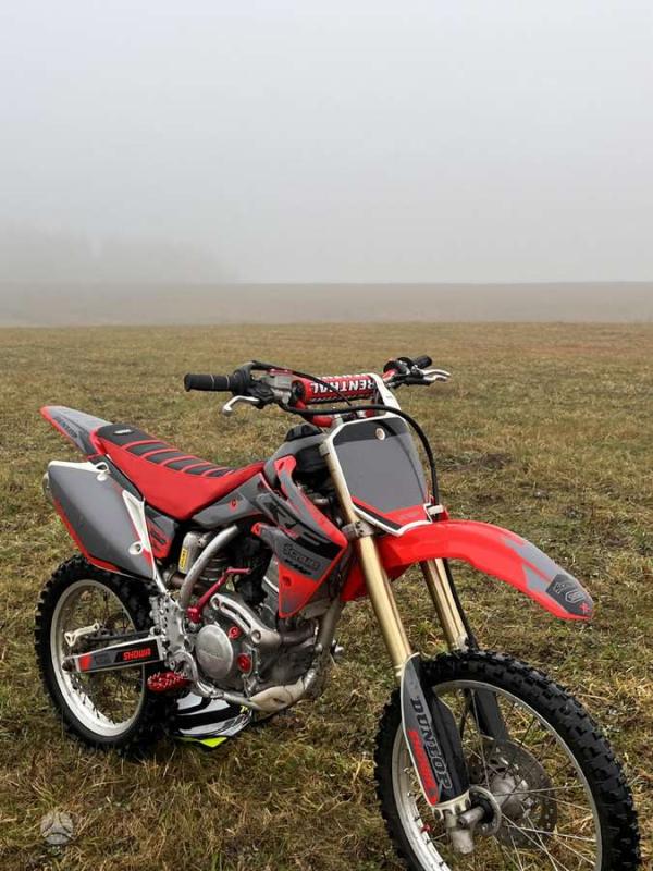 Honda CRF 2007 in Vilnius, with an engine capacity of 0.15 L and mileage of 10 thousand km for 2300 €, photo 4 on AUTOMOTO.COM.LV