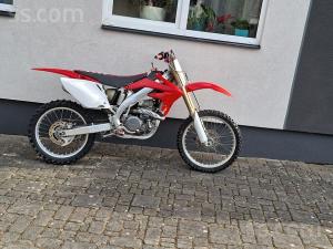 Honda CRF 2007 in Saldus, with an engine capacity of 0.45 L and mileage of 0 thousand km for 1850 €, photo 8 on AUTOMOTO.COM.LV