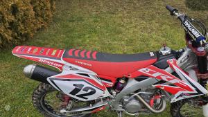 Honda CRF 2008 Kauņa, ar dzinēja tilpumu 0.45 L un nobraukumu 24 tūkst. km par 2600 €, foto 6 vietnē AUTOMOTO.COM.LV