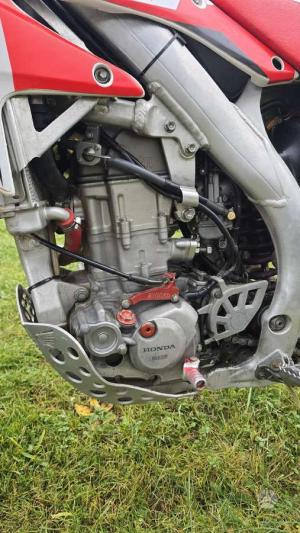 Honda CRF 2008 Kauņa, ar dzinēja tilpumu 0.45 L un nobraukumu 24 tūkst. km par 2600 €, foto 7 vietnē AUTOMOTO.COM.LV