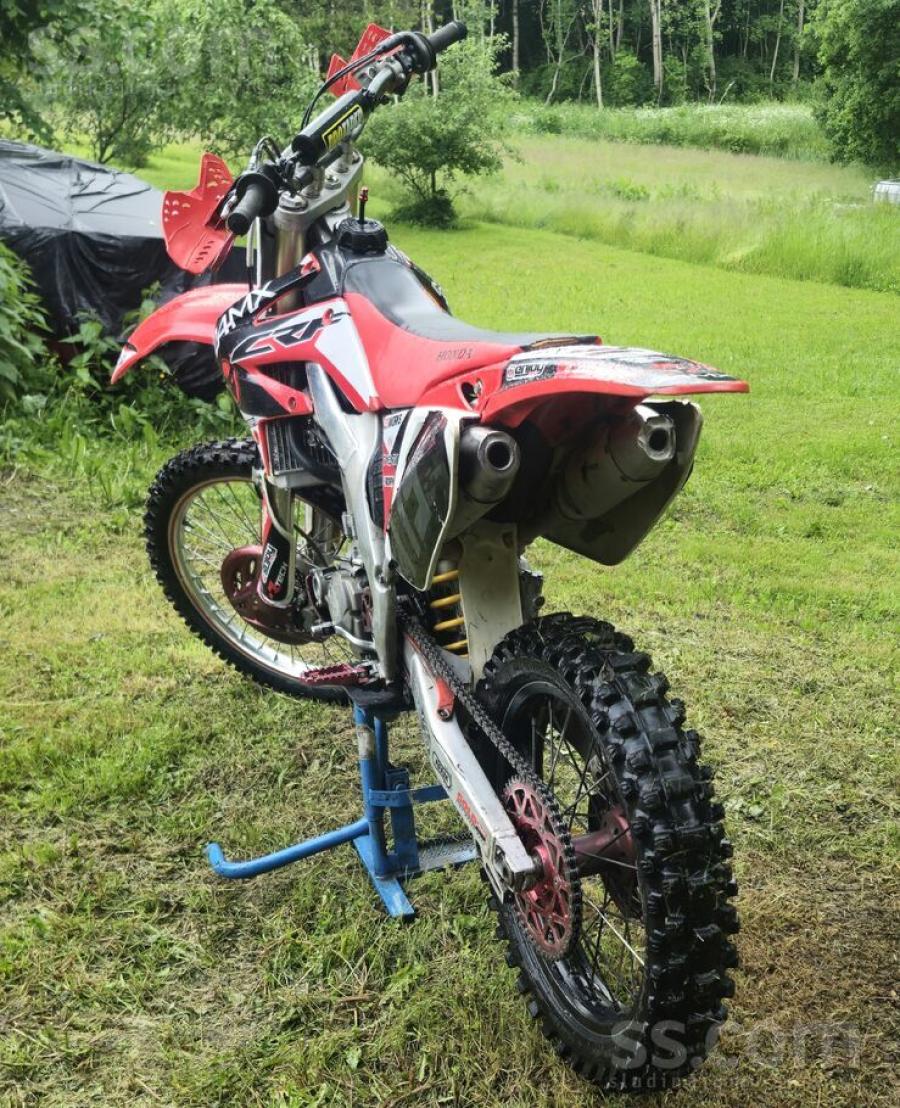 Хонда CRF 2008 в Кулдига, объемом двигателя 0.25 л и пробегом 0 тыс. км за 1800 €, фото 3 на AUTOMOTO.COM.LV