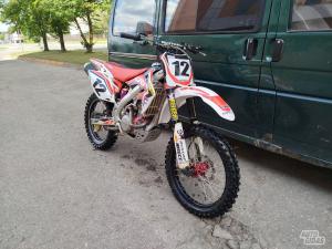 Honda CRF 2008 Šauļi, ar dzinēja tilpumu 0.45 L un nobraukumu 0 tūkst. km par 2000 €, foto  vietnē AUTOMOTO.COM.LV