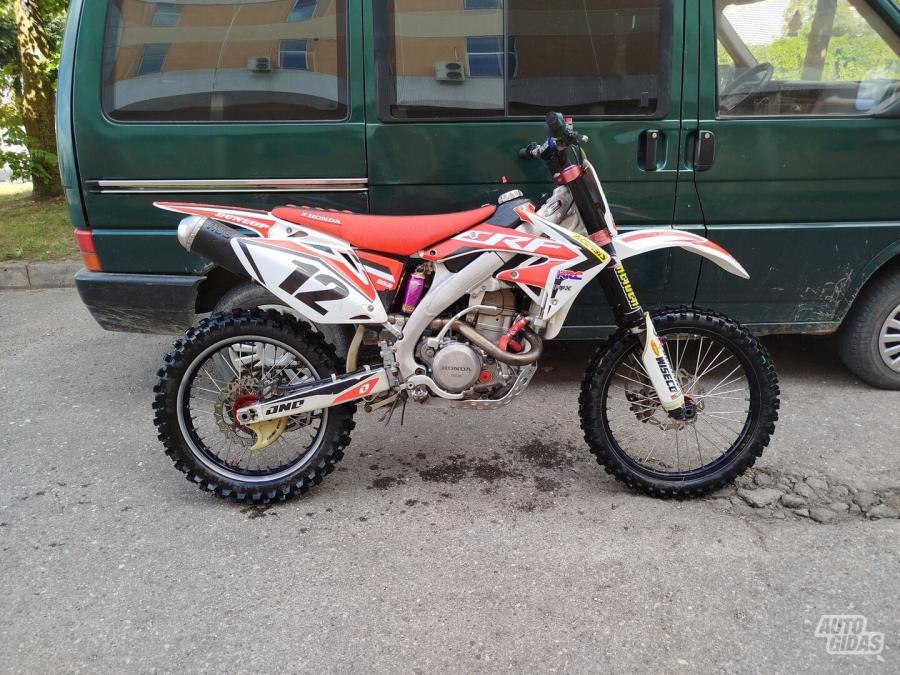 Honda CRF 2008 Šauļi, ar dzinēja tilpumu 0.45 L un nobraukumu 0 tūkst. km par 2000 €, foto 3 vietnē AUTOMOTO.COM.LV