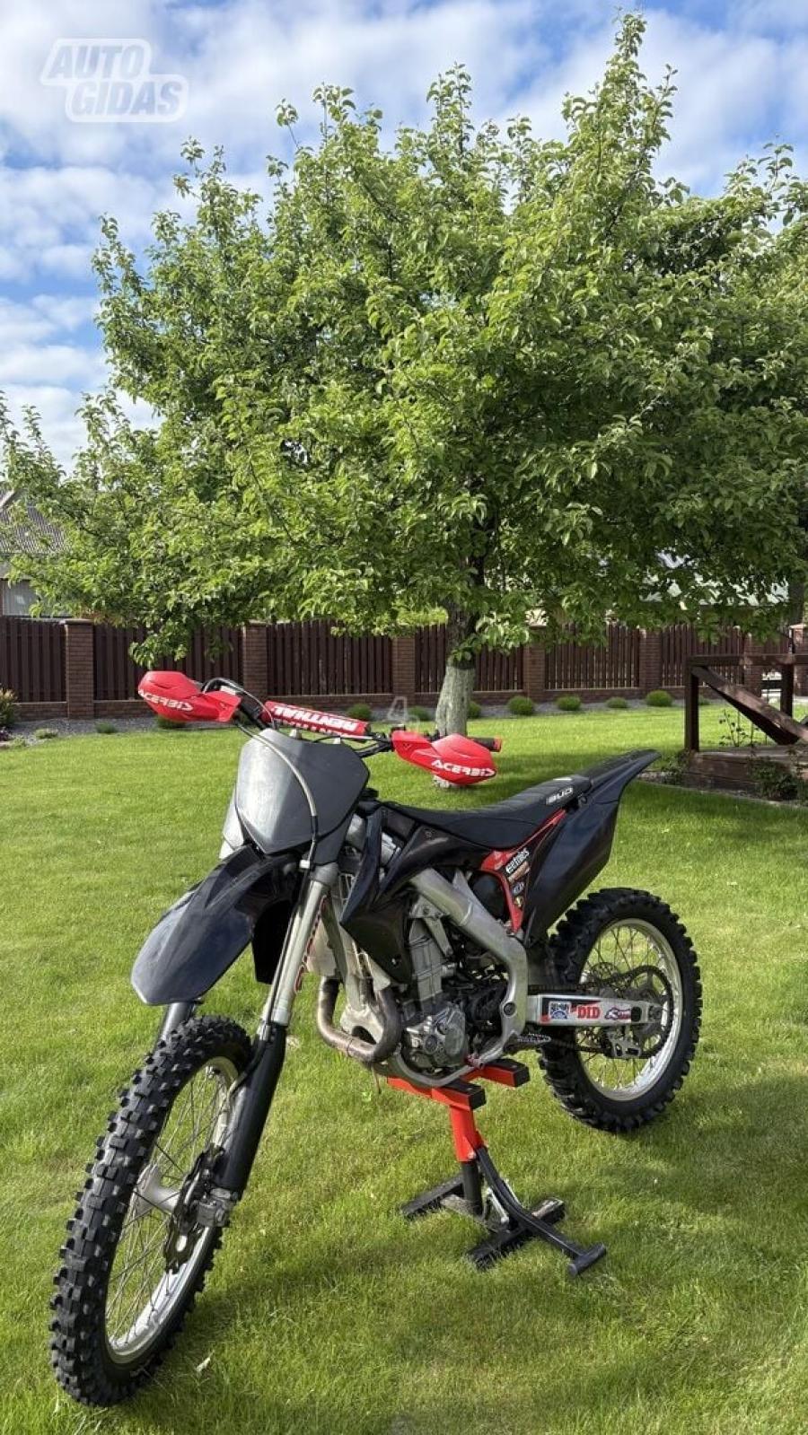 Honda CRF 2009 Kaišiadorys, ar dzinēja tilpumu 0.00 L un nobraukumu 0 tūkst. km par 2400 €, foto 1 vietnē AUTOMOTO.COM.LV