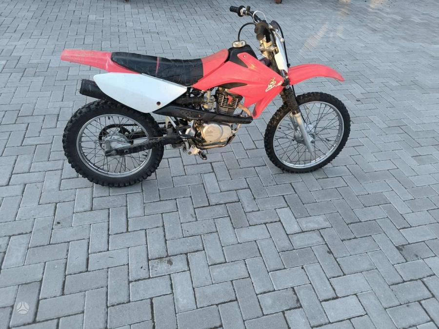 Хонда CRF 2009 в Радвилишкис, объемом двигателя 0.10 л и пробегом 3 тыс. км за 750 €, фото 3 на AUTOMOTO.COM.LV