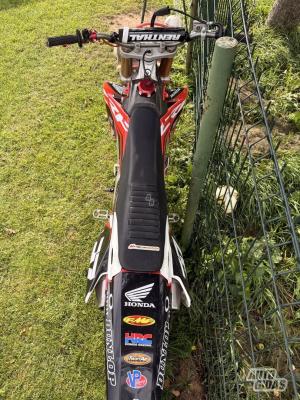 Honda CRF 2009 in Panevezys, with an engine capacity of 0.25 L and mileage of 0 thousand km for 1900 €, photo 5 on AUTOMOTO.COM.LV