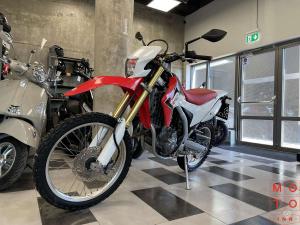 Honda CRF 2012 Rīga, ar dzinēja tilpumu 0.25 L un nobraukumu 15 tūkst. km par 3499 €, foto  vietnē AUTOMOTO.COM.LV