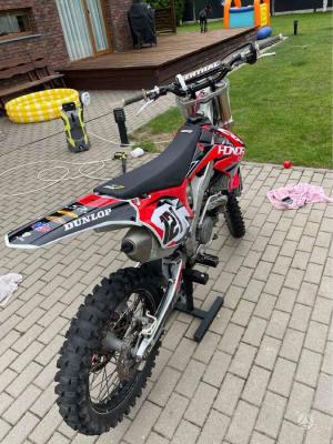 Honda CRF 2012 Panevēža, ar dzinēja tilpumu 0.45 L un nobraukumu 190 tūkst. km par 2300 €, foto 4 vietnē AUTOMOTO.COM.LV