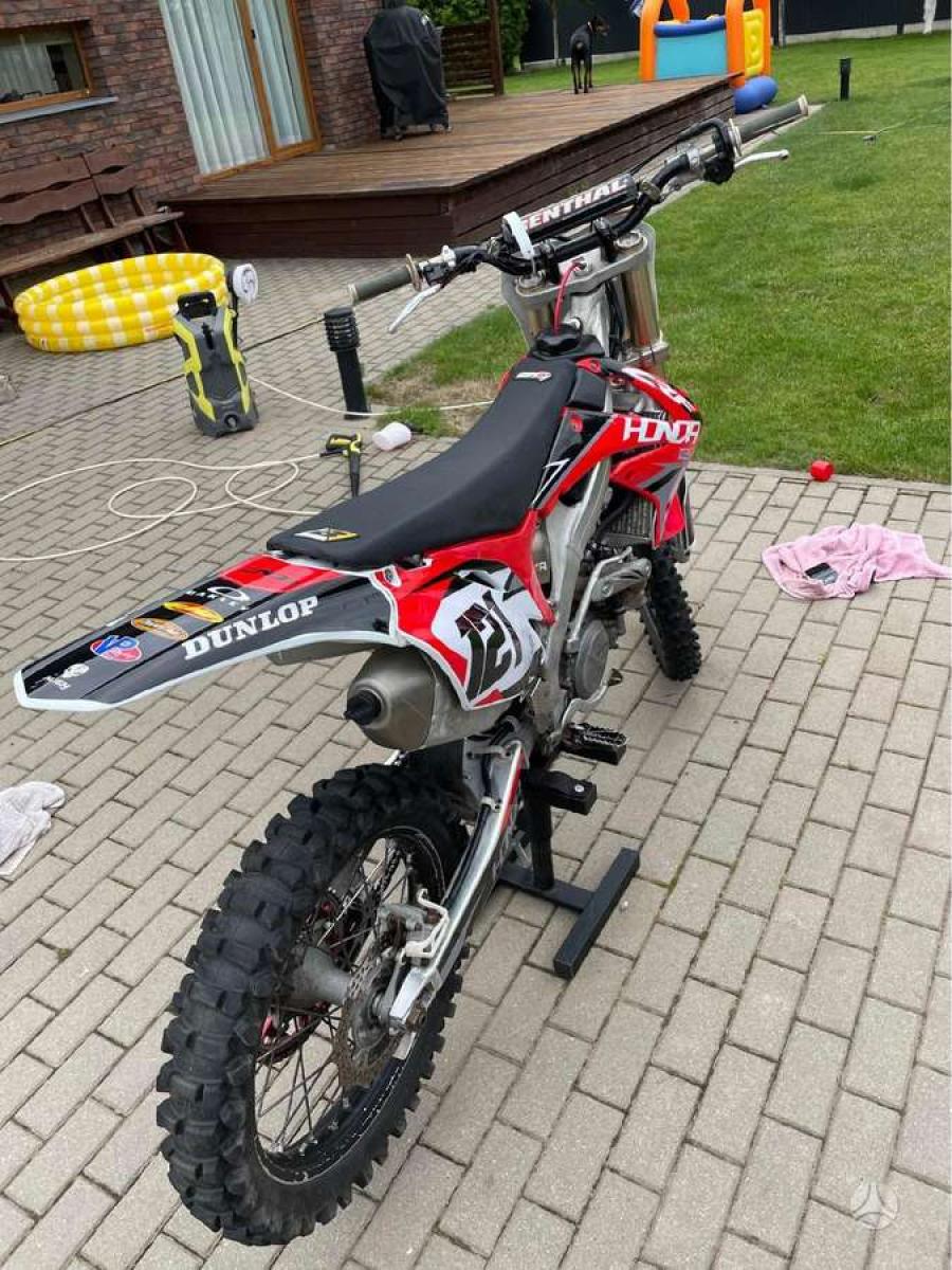 Honda CRF 2012 Panevēža, ar dzinēja tilpumu 0.45 L un nobraukumu 190 tūkst. km par 2300 €, foto 4 vietnē AUTOMOTO.COM.LV