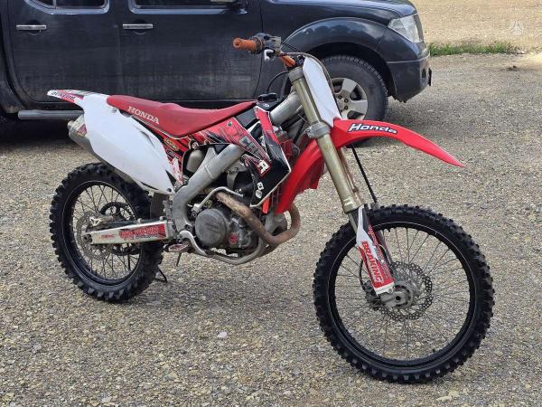 Honda CRF 2012 in Siauliai, with an engine capacity of 0.45 L and mileage of 0 thousand km for 2250 €, photo 6 on AUTOMOTO.COM.LV