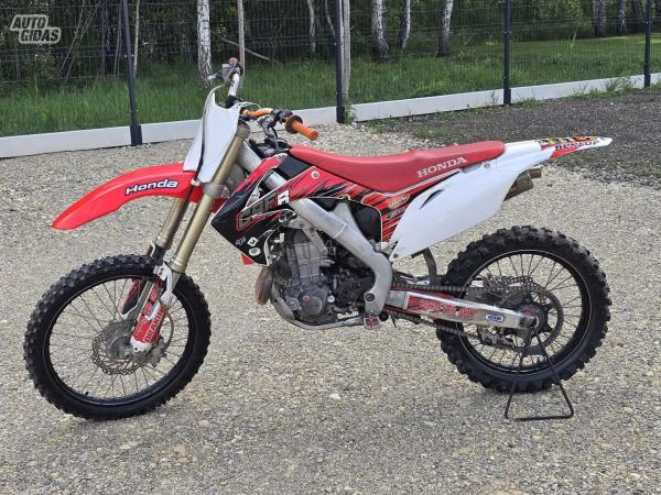 Honda CRF 2012 in Siauliai, with an engine capacity of 0.45 L and mileage of 0 thousand km for 2250 €, photo 2 on AUTOMOTO.COM.LV