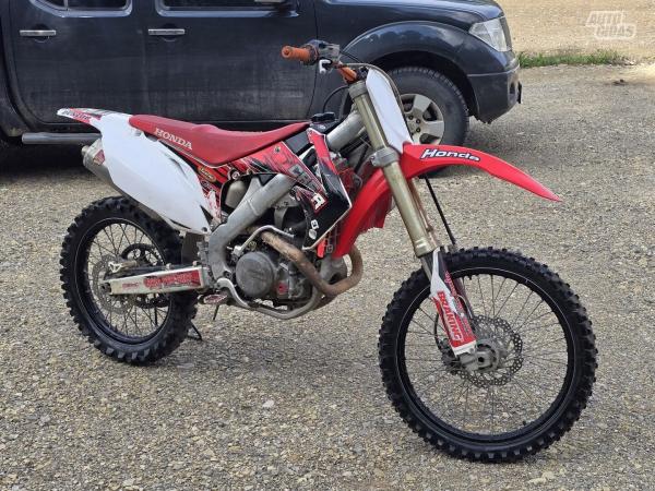 Honda CRF 2012 in Siauliai, with an engine capacity of 0.45 L and mileage of 0 thousand km for 2250 €, photo 6 on AUTOMOTO.COM.LV