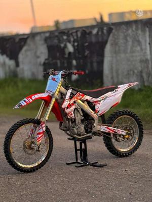 Honda CRF 2012 Šilutė, ar dzinēja tilpumu 0.45 L un nobraukumu 0 tūkst. km par 2350 €, foto  vietnē AUTOMOTO.COM.LV