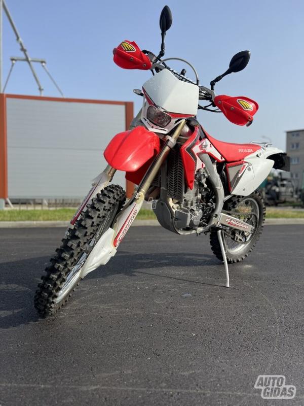 Хонда CRF 2014 в Кретинга, объемом двигателя 0.45 л и пробегом 0 тыс. км за 3500 €, фото 4 на AUTOMOTO.COM.LV