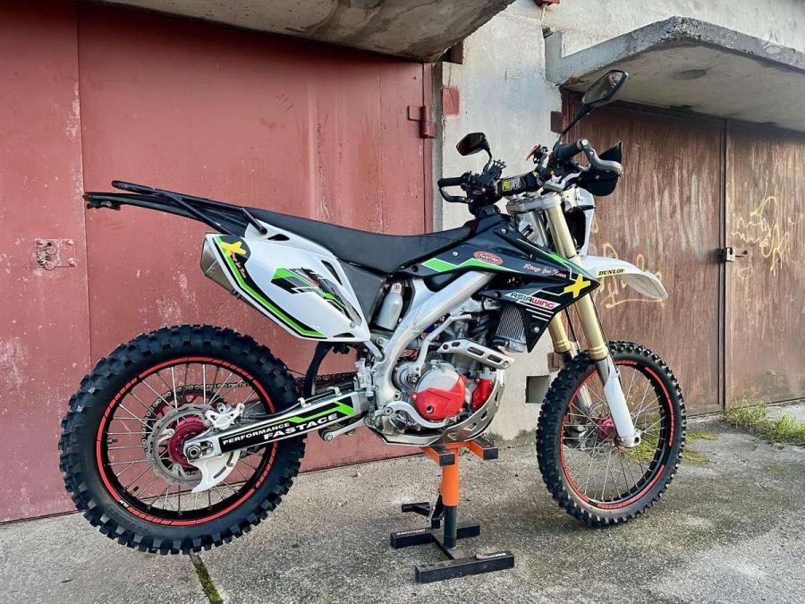 Honda CRF 2015 in Kaunas, with an engine capacity of 0.25 L and mileage of 3 thousand km for 2000 €, photo 1 on AUTOMOTO.COM.LV