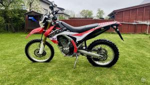 Honda CRF 2015 in Marijampole, with an engine capacity of 0.25 L and mileage of 51 thousand km for 2850 €, photo 3 on AUTOMOTO.COM.LV