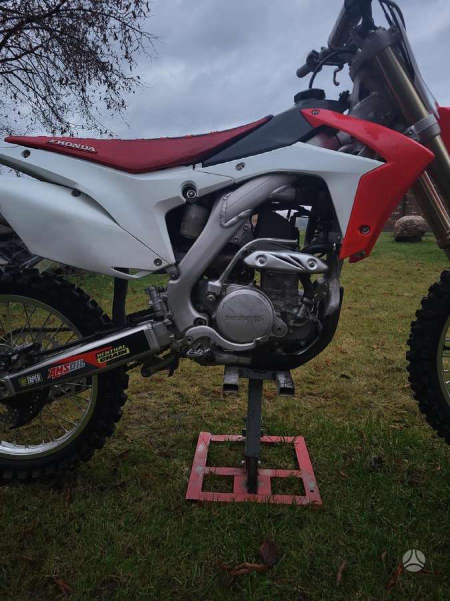 Honda CRF 2016 in Kaunas, with an engine capacity of 0.25 L and mileage of 10 thousand km for 2500 €, photo 12 on AUTOMOTO.COM.LV