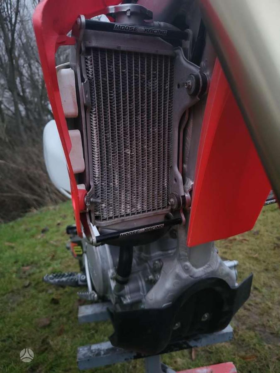 Honda CRF 2016 in Kaunas, with an engine capacity of 0.25 L and mileage of 10 thousand km for 2500 €, photo 16 on AUTOMOTO.COM.LV