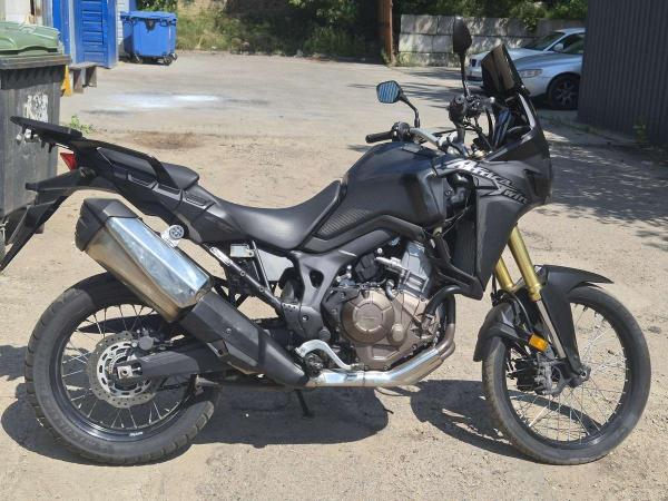 Honda CRF 2016 in Vilnius, with an engine capacity of 1.00 L and mileage of 25 thousand km for 5800 €, photo 5 on AUTOMOTO.COM.LV