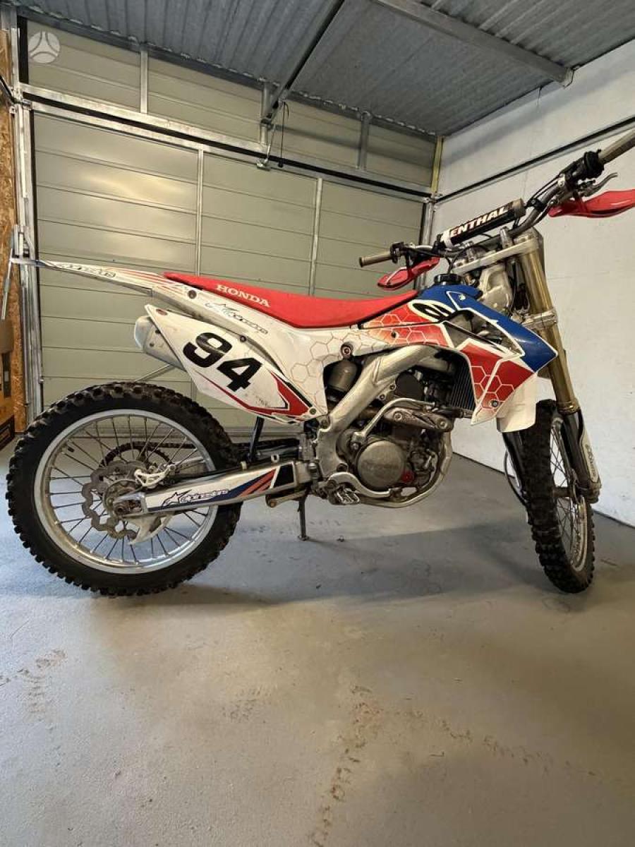 Honda CRF 2016 in Vilkaviskis, with an engine capacity of 0.25 L and mileage of 12 thousand km for 2400 €, photo 1 on AUTOMOTO.COM.LV