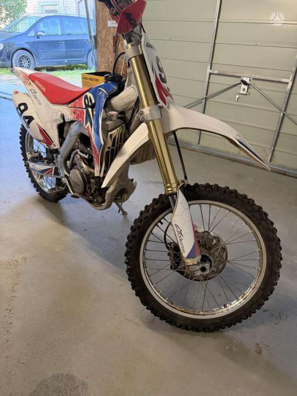 Honda CRF 2016 in Vilkaviskis, with an engine capacity of 0.25 L and mileage of 12 thousand km for 2400 €, photo 2 on AUTOMOTO.COM.LV