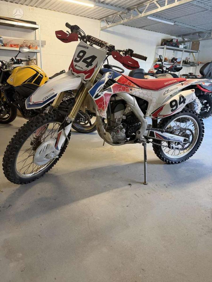 Honda CRF 2016 in Vilkaviskis, with an engine capacity of 0.25 L and mileage of 12 thousand km for 2400 €, photo 4 on AUTOMOTO.COM.LV