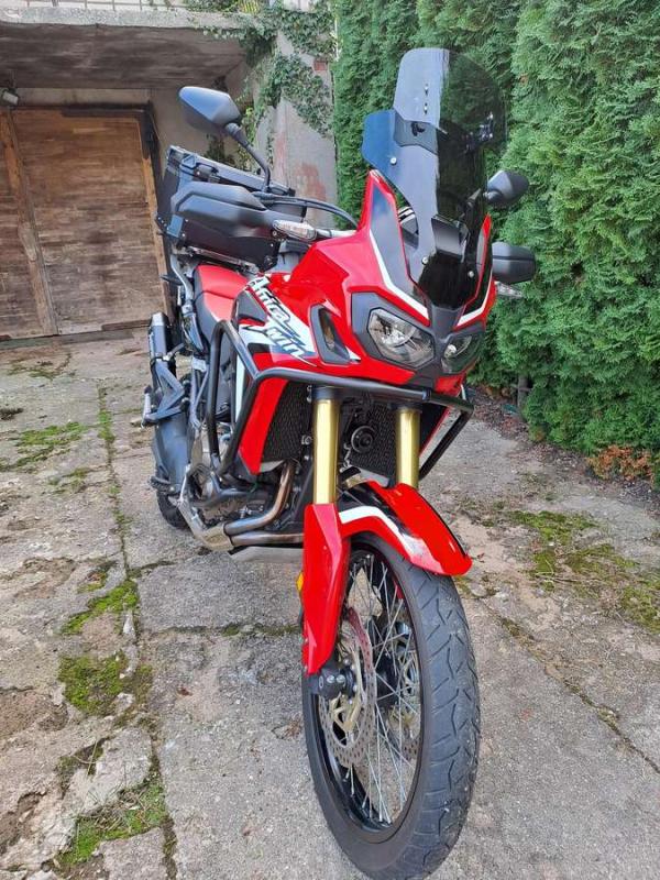 Honda CRF 2016 in Telschi, with an engine capacity of 1.00 L and mileage of 36 thousand km for 8300 €, photo 5 on AUTOMOTO.COM.LV