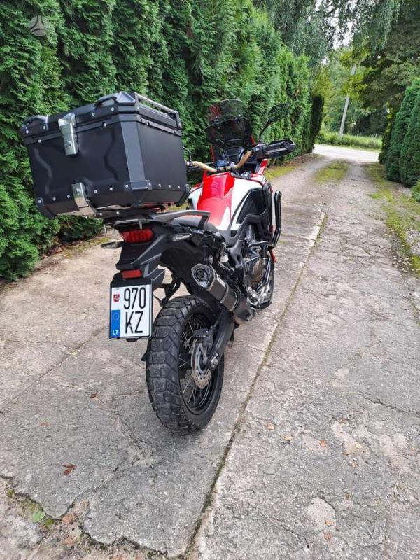Honda CRF 2016 in Telschi, with an engine capacity of 1.00 L and mileage of 36 thousand km for 8300 €, photo 6 on AUTOMOTO.COM.LV