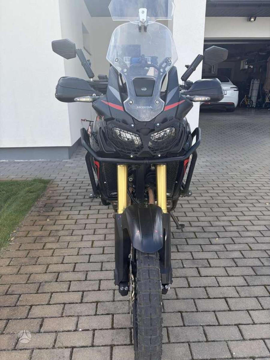 Honda CRF 2017 in Vilnius, with an engine capacity of 0.00 L and mileage of 55 thousand km for 7800 €, photo 4 on AUTOMOTO.COM.LV