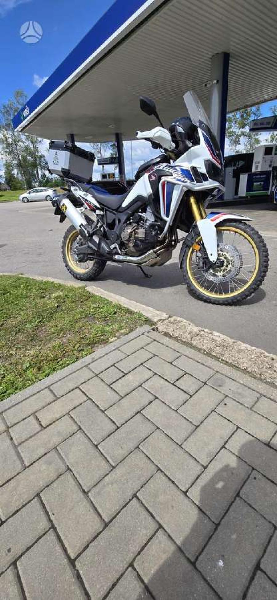 Хонда CRF 2017 в Резекне, объемом двигателя 1.00 л и пробегом 14 тыс. км за 9500 €, фото 5 на AUTOMOTO.COM.LV