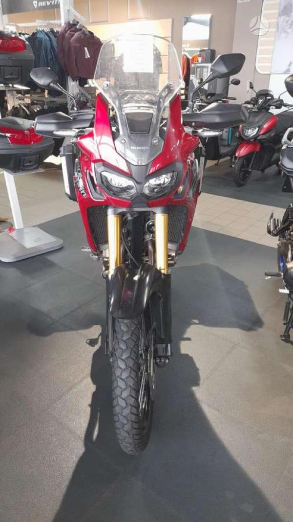 Honda CRF 2018 in Ukmerge, with an engine capacity of 1.00 L and mileage of 80 thousand km for 7950 €, photo 2 on AUTOMOTO.COM.LV