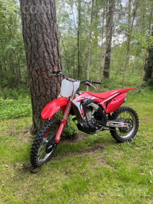 Honda CRF 2018 in Riga, with an engine capacity of 0.45 L and mileage of 0 thousand km for 3200 €, photo  on AUTOMOTO.COM.LV