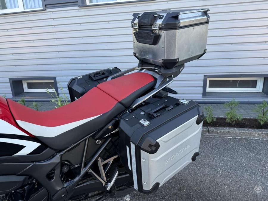 Honda CRF 2018 in Ukmerge, with an engine capacity of 1.00 L and mileage of 48 thousand km for 8950 €, photo 14 on AUTOMOTO.COM.LV