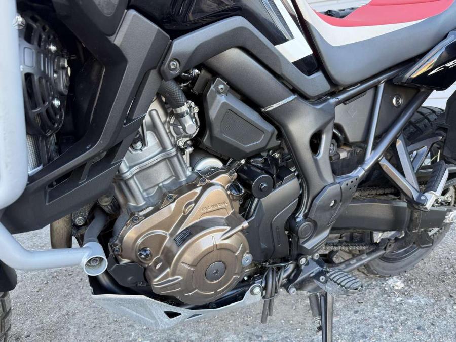 Honda CRF 2018 in Ukmerge, with an engine capacity of 1.00 L and mileage of 48 thousand km for 8950 €, photo 15 on AUTOMOTO.COM.LV