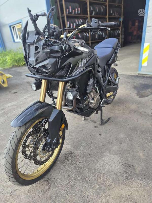 Honda CRF 2018 Viļņa, ar dzinēja tilpumu 1.00 L un nobraukumu 40 tūkst. km par 7500 €, foto 7 vietnē AUTOMOTO.COM.LV