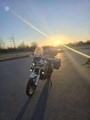 Хонда CRF 2018 в Мажейкяй, объемом двигателя 1.00 л и пробегом 33 тыс. км за 8800 €, фото  на AUTOMOTO.COM.LV