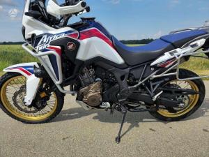 Хонда CRF 2018 в Мажейкяй, объемом двигателя 1.00 л и пробегом 33 тыс. км за 8800 €, фото 4 на AUTOMOTO.COM.LV