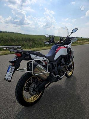 Хонда CRF 2018 в Мажейкяй, объемом двигателя 1.00 л и пробегом 33 тыс. км за 8800 €, фото 6 на AUTOMOTO.COM.LV