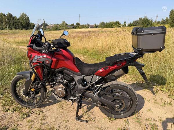 Хонда CRF 2018 в Вильнюс, объемом двигателя 1.00 л и пробегом 86 тыс. км за 7950 €, фото 4 на AUTOMOTO.COM.LV