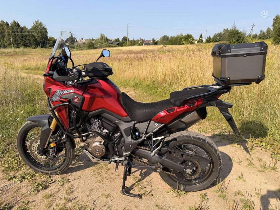 Хонда CRF 2018 в Вильнюс, объемом двигателя 1.00 л и пробегом 86 тыс. км за 7950 €, фото 5 на AUTOMOTO.COM.LV