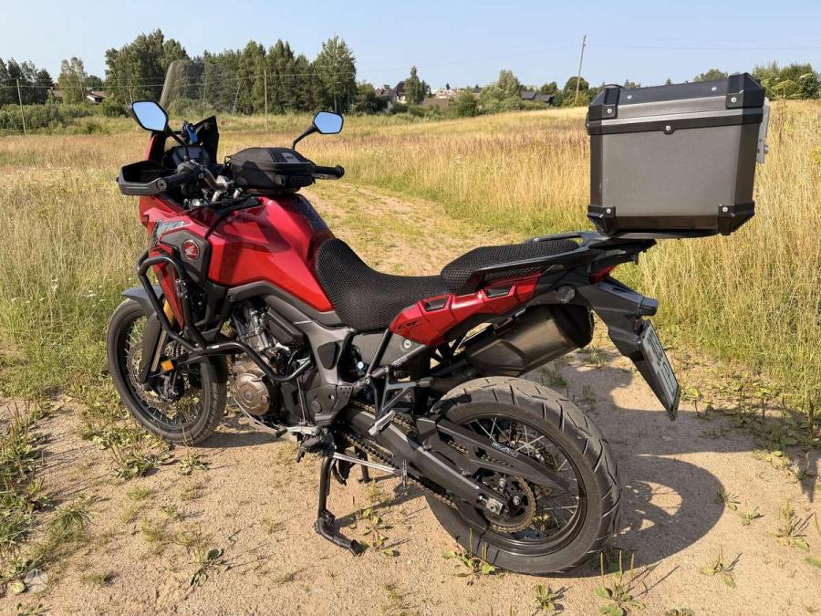 Хонда CRF 2018 в Вильнюс, объемом двигателя 1.00 л и пробегом 86 тыс. км за 7950 €, фото 6 на AUTOMOTO.COM.LV